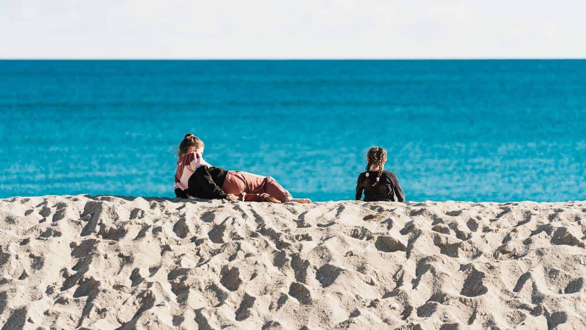 Which City Is Better: Perth or Melbourne? [2025]